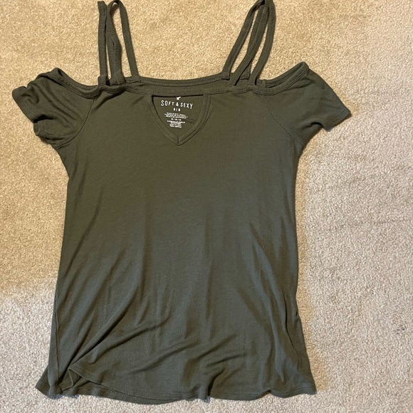American Eagle Outfitters | Tops | American Eagle Soft Sexy Rib Off The Shoulders Green Top ...